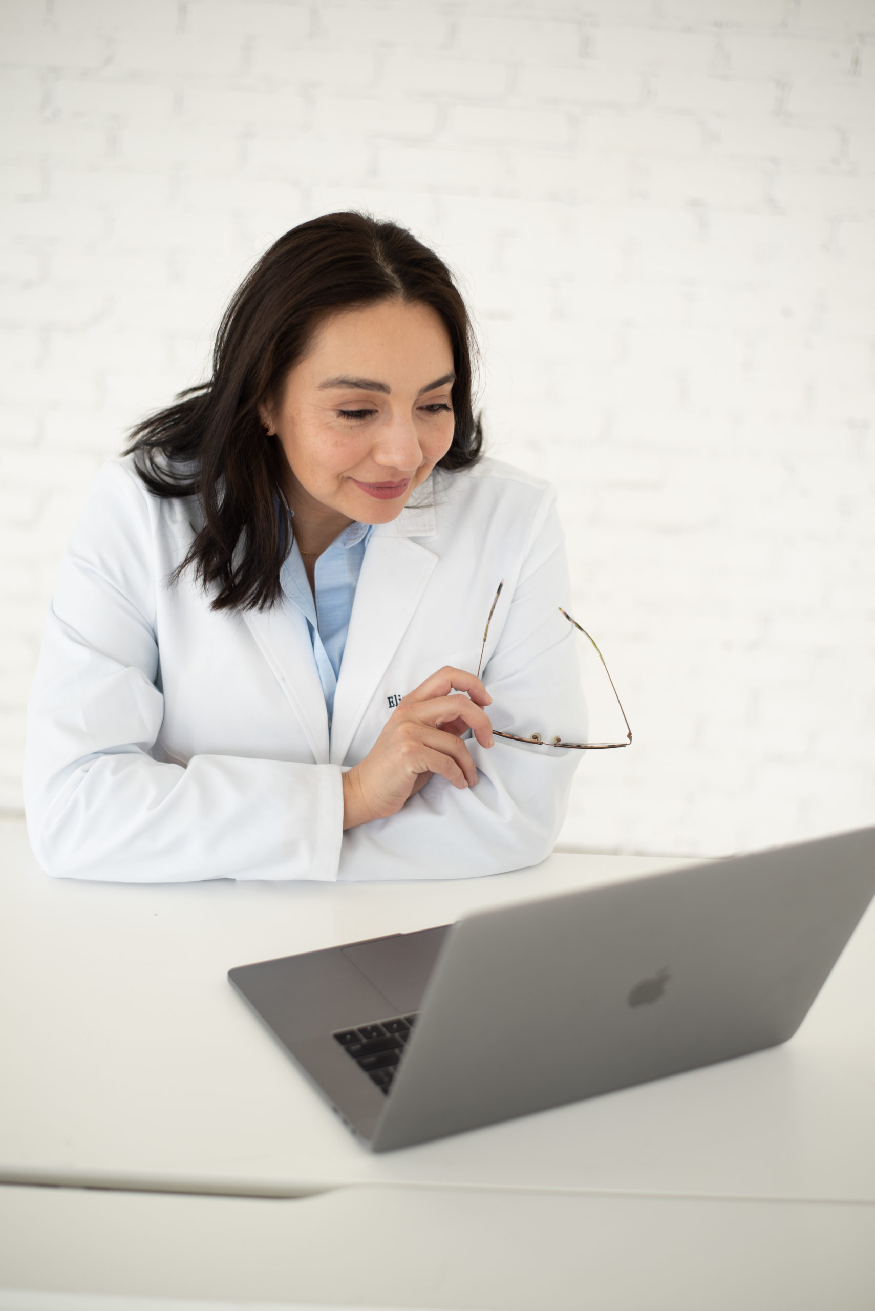 Connected Rheumatology - Dr. Elizabeth Ortiz